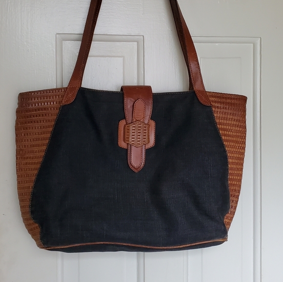 Aleda | Bags | Aleda Italian Black Linen Woven Leather Shoulderbag ...